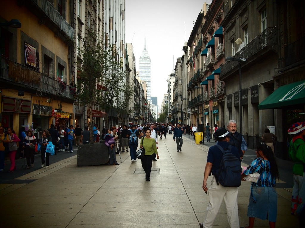 Nonstop Flights: Dallas to Mexico City $254-$282 r/t [April-September ...